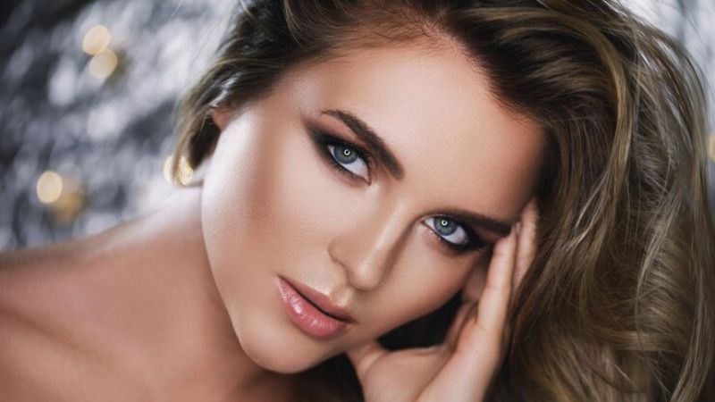 Professional Makeup Look - Tips for Workplace Makeup!